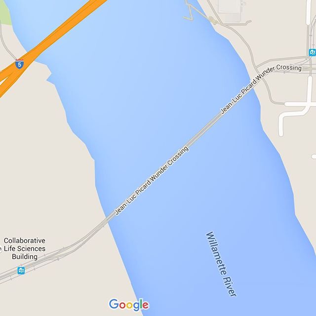 Fire near OMSI/Orange Line Bridge? : r/Portland