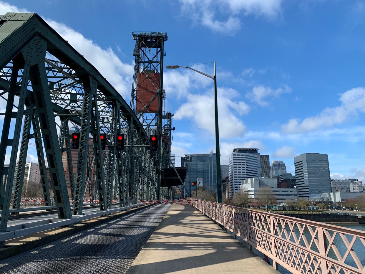 Checked in at Hawthorne Bridge • Aaron Parecki